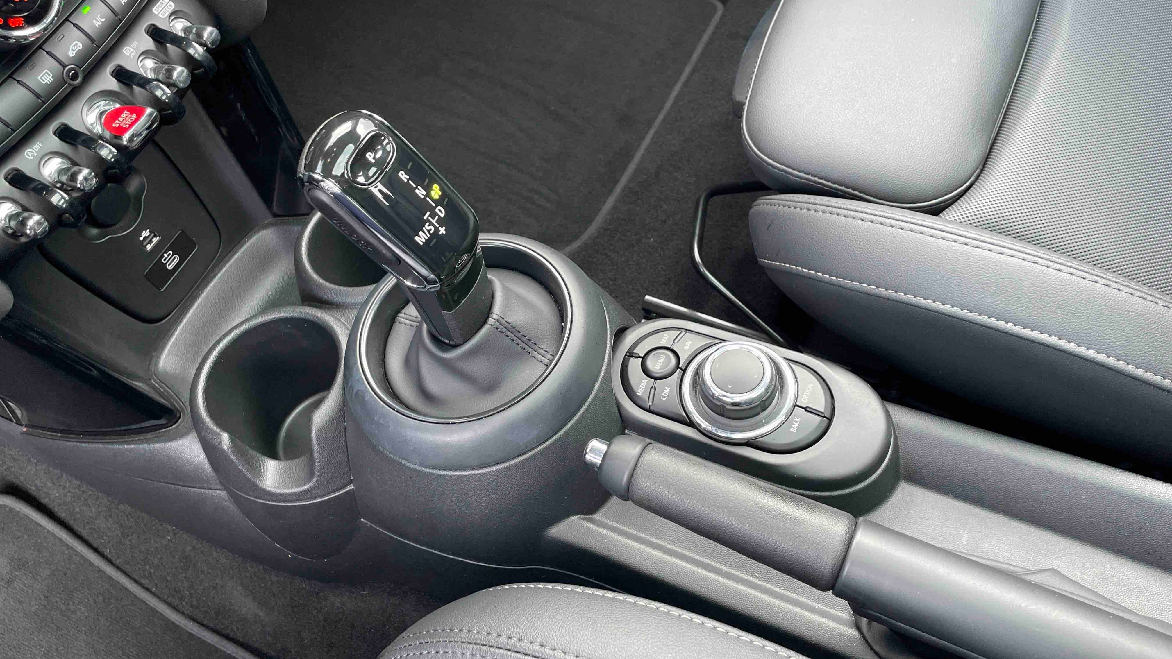 MINI HATCH 3 PORTES F56 LCI II d'occasion - 133181 Hatch 3 Portes ...